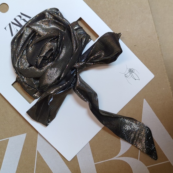 Zara | Accessories | Zara Silk Blend Metallic Flower Floral Scarf Brown ...